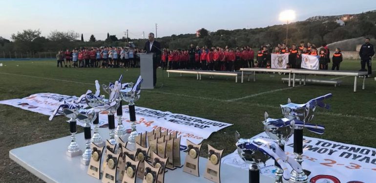 1η θεση για τον Αίαντα στους αγώνες του 3ου τουρνουά ποδόσφαιρου που ...