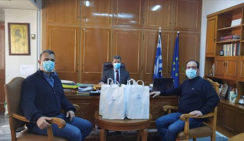 Υγειονομικό υλικό παρέδωσε ο Στ. Αναστασόπουλος στον Ιατρικό Σύλλογο ...