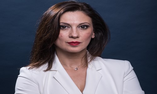 Ο «Βασιλιάς» είναι γυμνός | farenews.gr